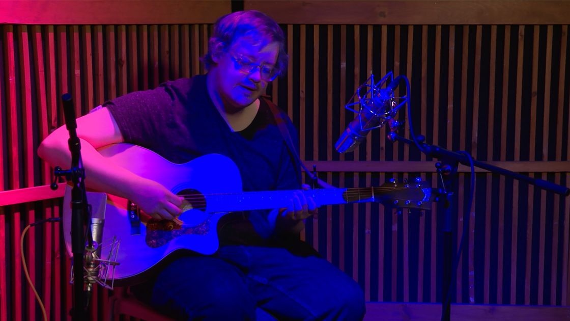 Watch Dustin Saucier Perform Live on WHSN - WHSN